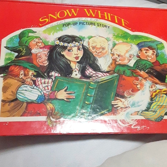 Brown Watson England | Other | Vintage 3d Pop Up Snow White Storybook ...